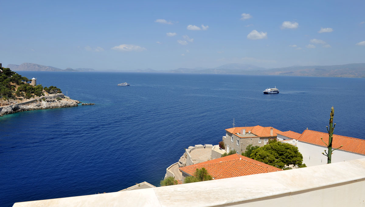 STONE HOUSE WITH POOL - Hydra Houses